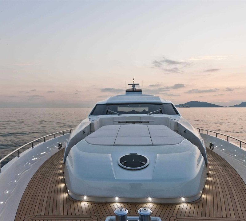 DORIS V Yacht Charter Details, Pershing | CHARTERWORLD Luxury Superyachts